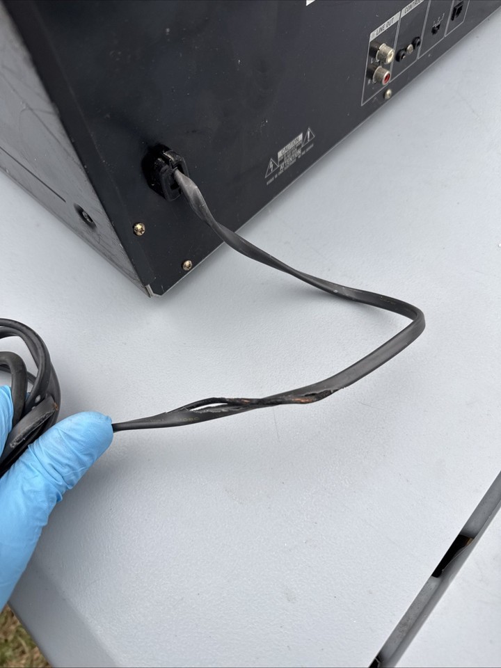 Sony CDP-CX200 200 Disc Mega Storage CD Player Disc Changer No Remote ...