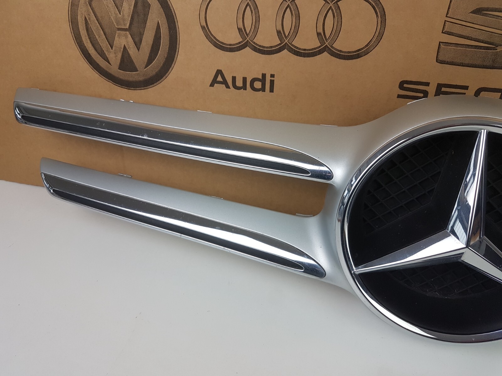 Original Mercedes W213 E-Klasse Blende Kühlergrill Grill 2138880260 ...