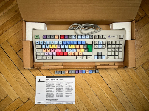 AVID Vintage Keyboard for Apple - with rare colored Alps Keycaps! | eBay
