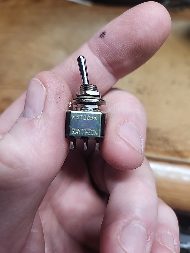 Raytheon MST205N On-On Toggle Switch Mini Rated 5A 115V + Hardware | eBay