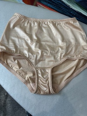 90s NWT DEADSTOCK Vassarette Shapewear Brief Undershapers Beige Satin ...