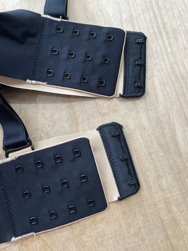 Knix Padded Evolution Wireless Reversible Bra Lot Of 2 Beige/Black ...