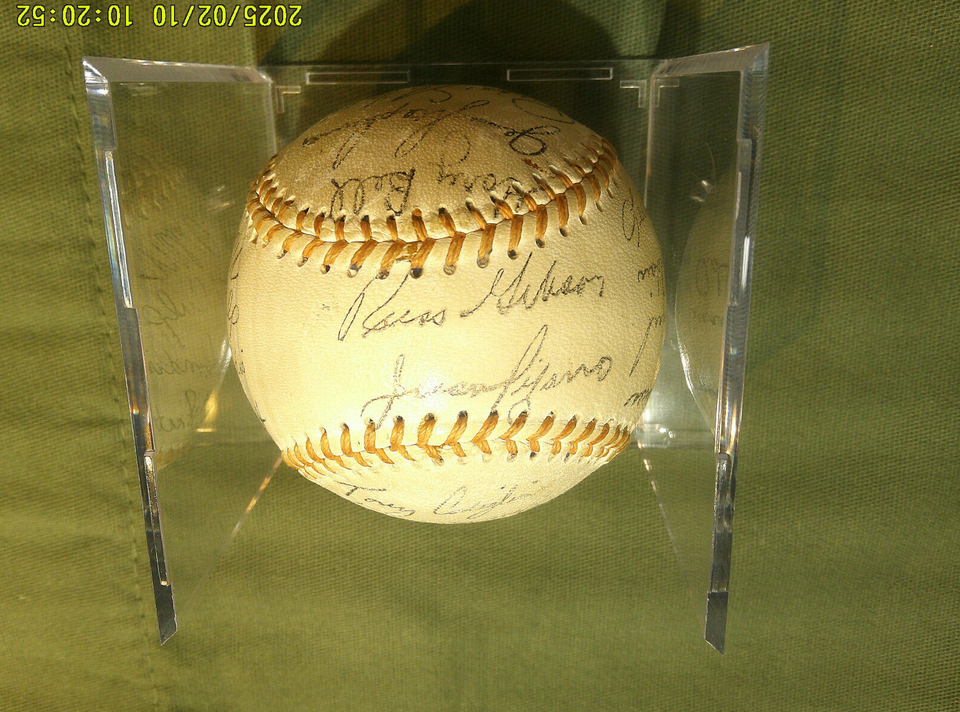 1973 Red Sox Team Autographed Baseball (161892D) | eBay