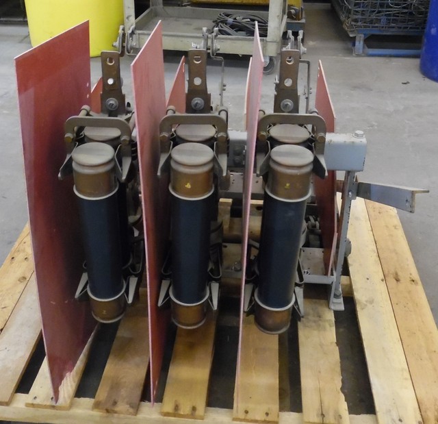 S&C ALDUTI-RUPTER SWITCH 34010R7 INDOOR DISTRIBUTION 4.8-5.5-60 KV ...