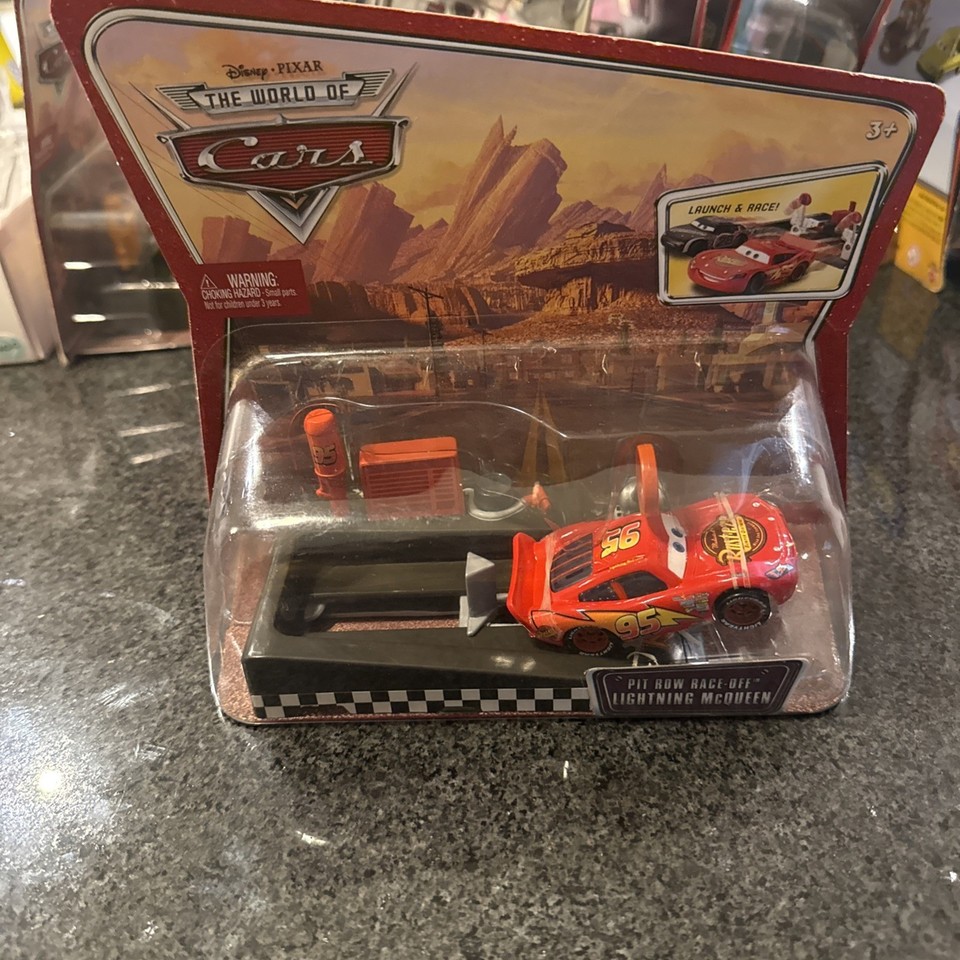Disney Cars Pit Race-Off Launcher LIGHTNING MCQUEEN No. 95 | eBay