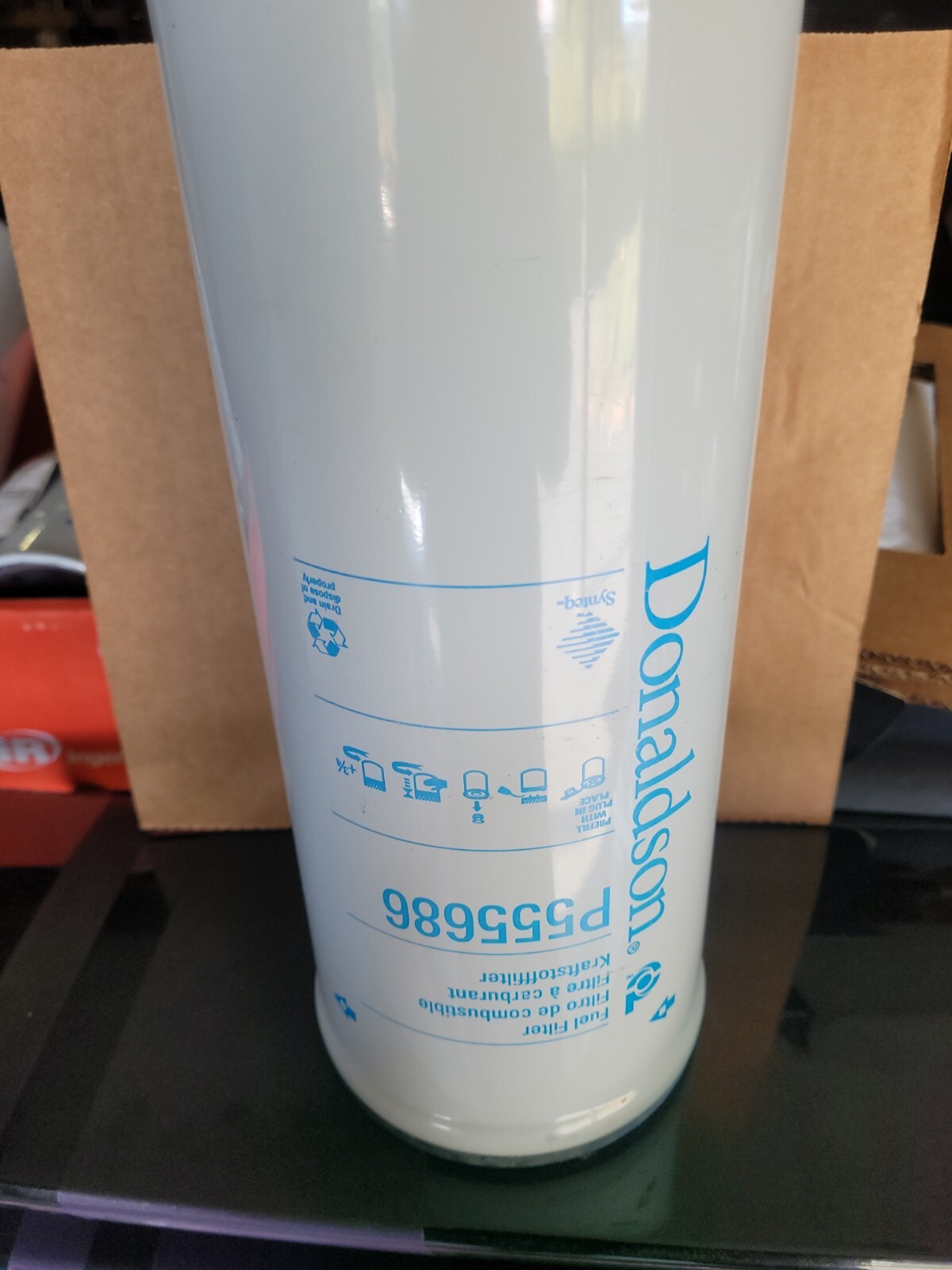 DONALDSON P555686 - Fuel filter cross reference