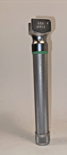 Welch Allyn Fiberoptic Laryngoscope Handle #60814, AA Batteries, Bright ...