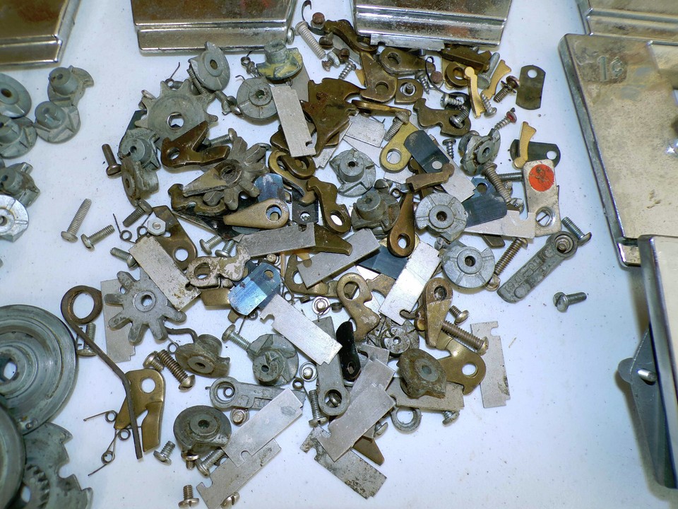 Oak Gumball Vending Machine 1 & 5 Cent Coin Mechanism Parts - Hard to ...