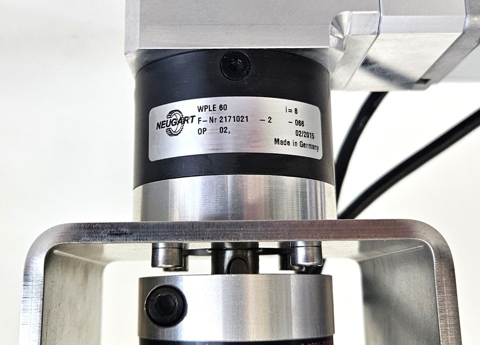 Bosch Rexroth MSM031C-0300-NN-M0-CH1 Servomotor R911325140 + WPLE 60 ...