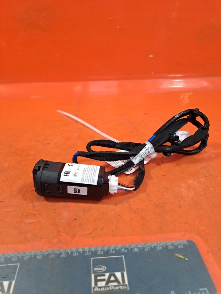 2021 KIA STONIC GT-LINE 1.0P USB CHARGING SOCKET PORT 96125-D4000 A240 ...