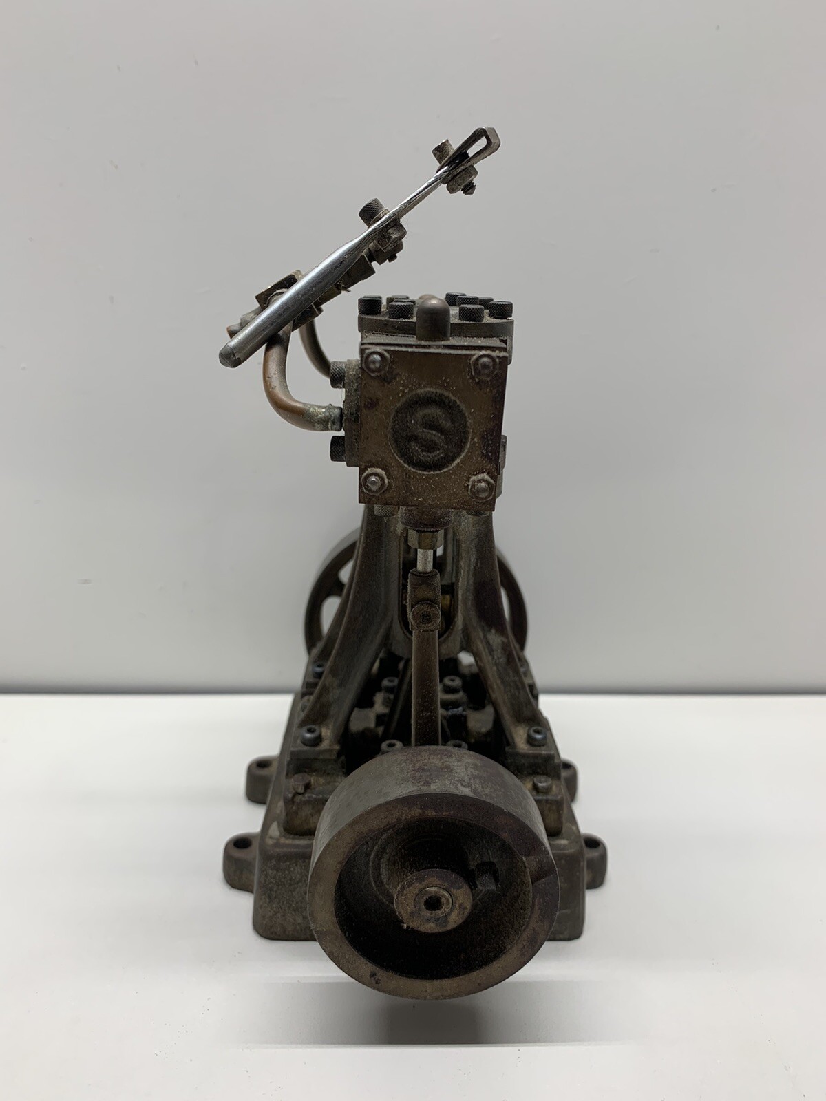 Stuart D10 Vertical Model Steam Engine Hit Miss Toy Magneto Oiler ...