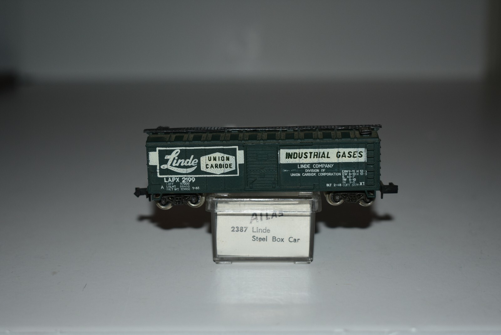 N Scale Atlas 2387 Linde Union Carbide 40' Single Door Boxcar 2199 ...