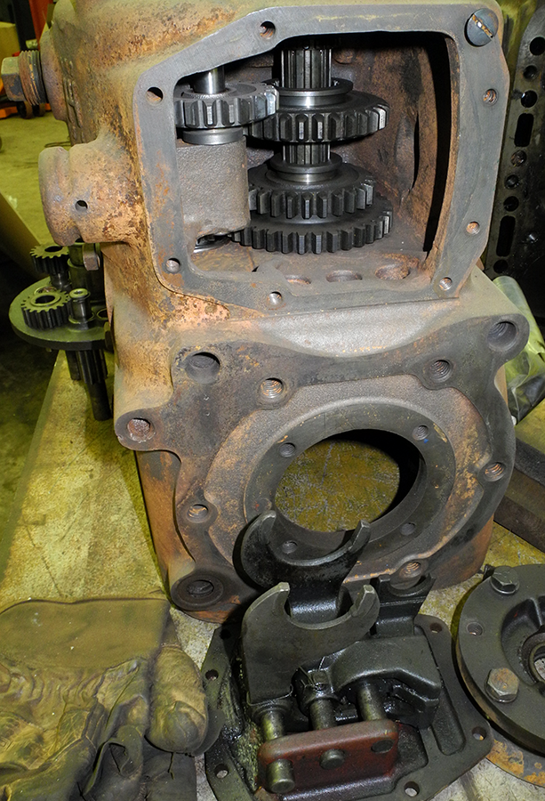 Oliver OC-4 OC-46 Crawler Transmission Case 3 cyl. Gas/Diesel + Thiokol ...