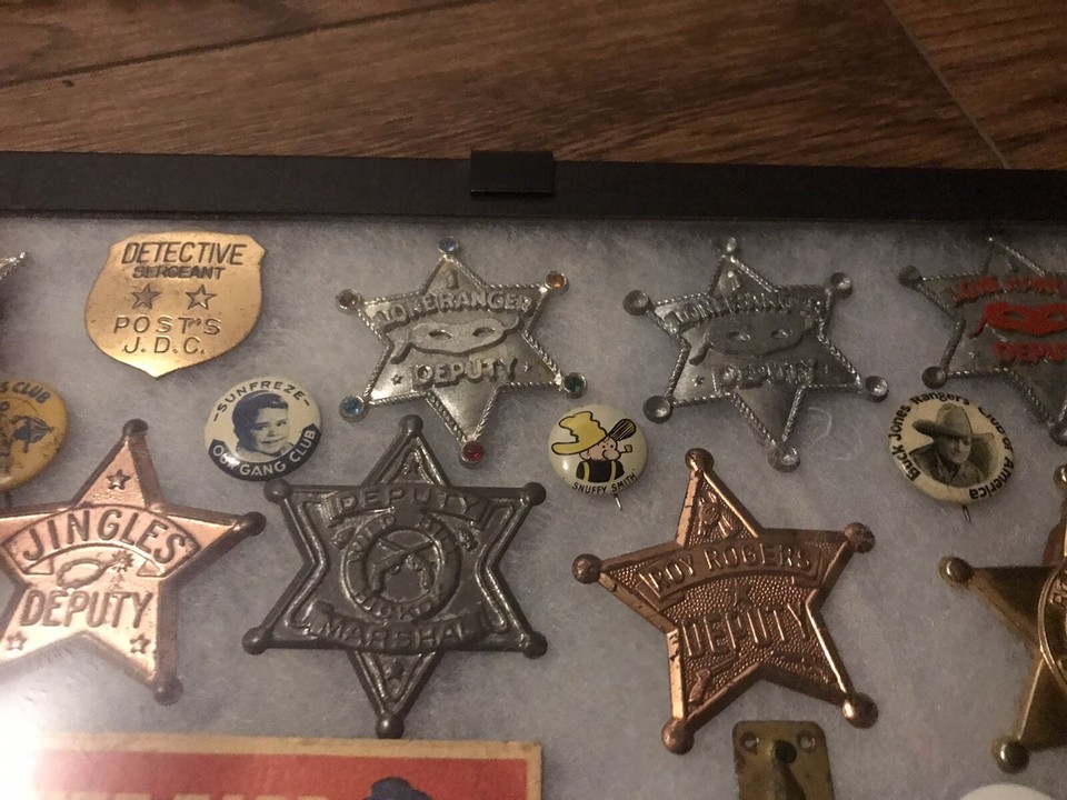 1950s TV Western Badges/Pins Lot of 29-Roy Rogers, Wyatt Earp, Matt ...