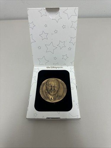 2001 WALT DISNEY 100 YEARS OF MAGIC SHARE A DREAM COME TRUE 3D ...