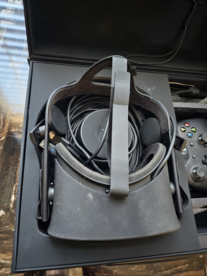 Meta Oculus Rift CV1 VR Headset 9781582002019| eBay