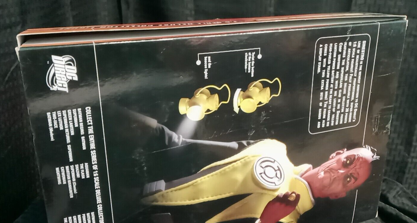 SINESTRO Deluxe DC Direct 13" Action Figure 1:6 Scale: Stand + Light-up ...