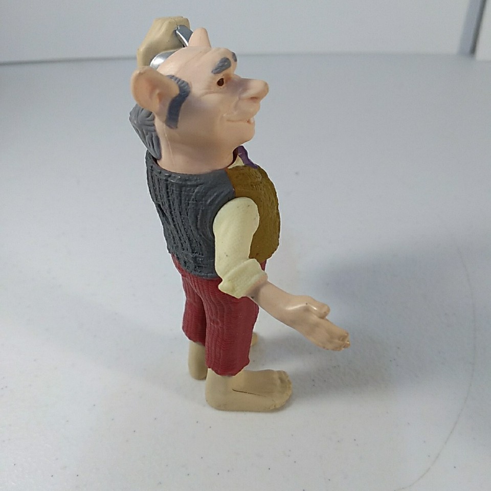 McDonalds Happy Meal Toy SPIDERWICK CHRONICLES Thimbletack Figure Cake ...