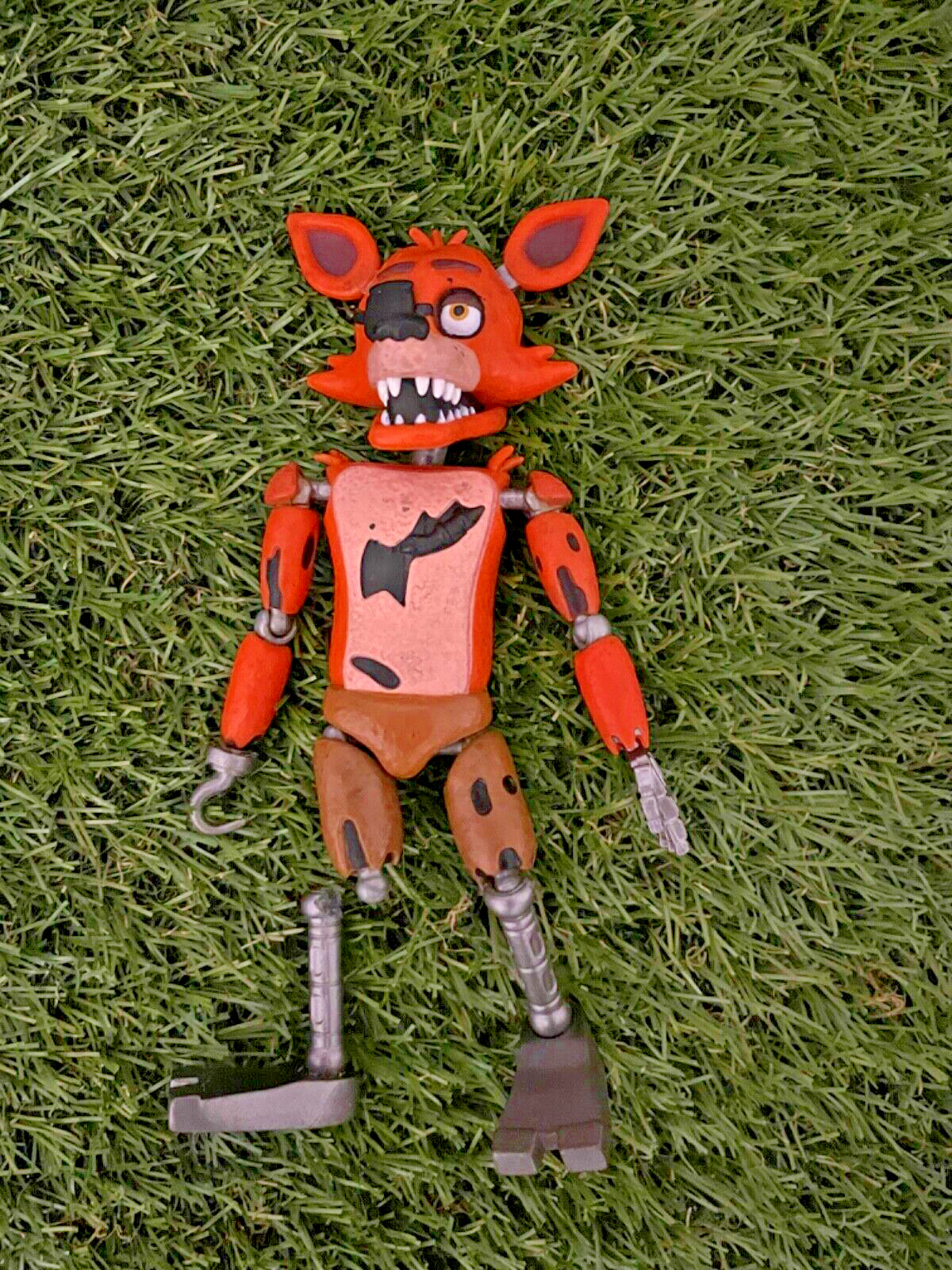 FIVE NIGHTS AT FREDDY'S FOXY ACTION FIGURE | Grelly UK