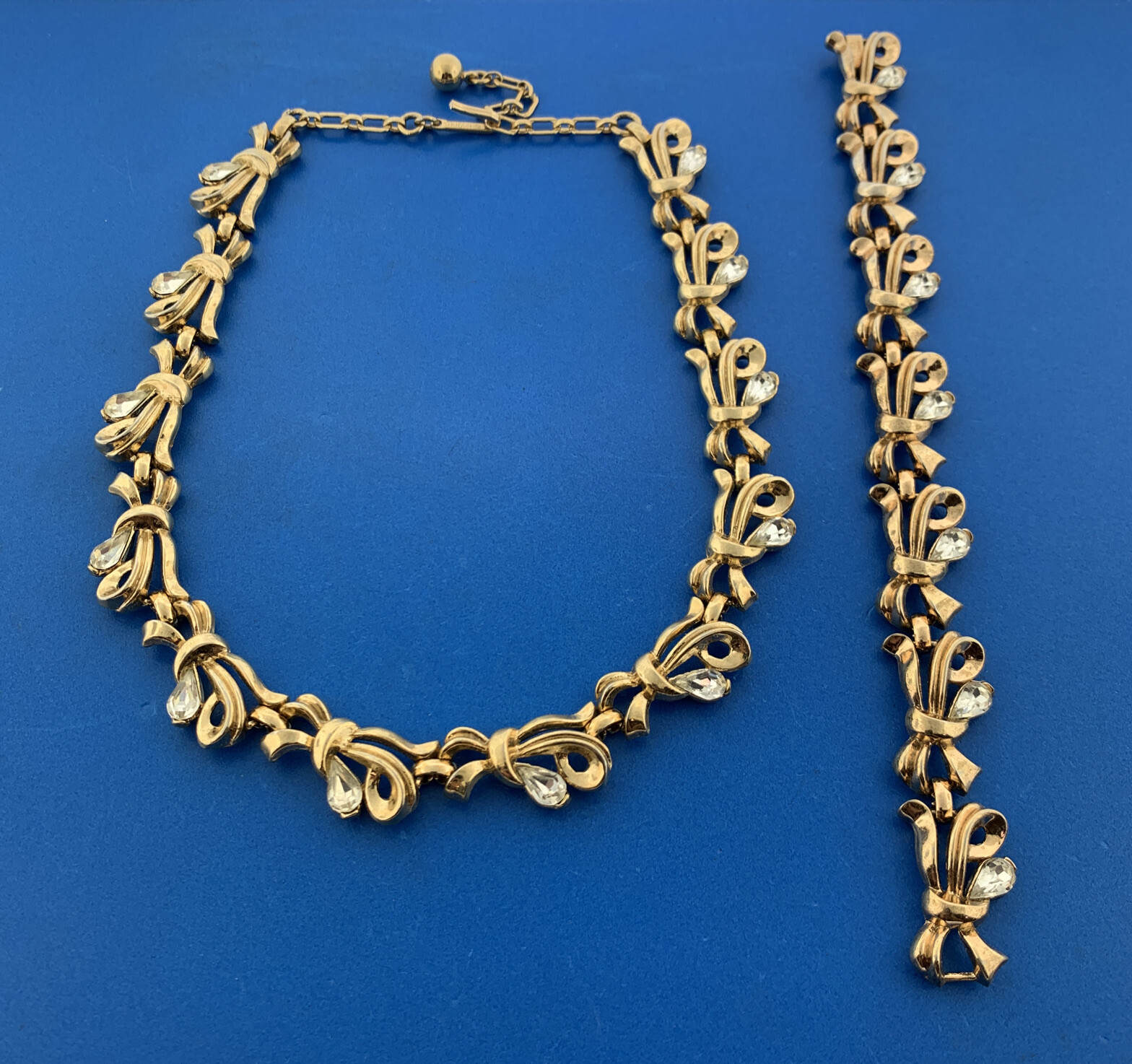 1950s Alfred Philippe Crown Trifari Gold Tone Rhinest… - Gem