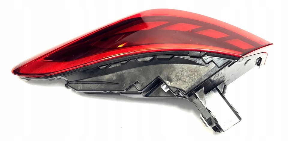 Right rear LED light for Audi A6 Avant E-Tron 85E945070 | eBay UK