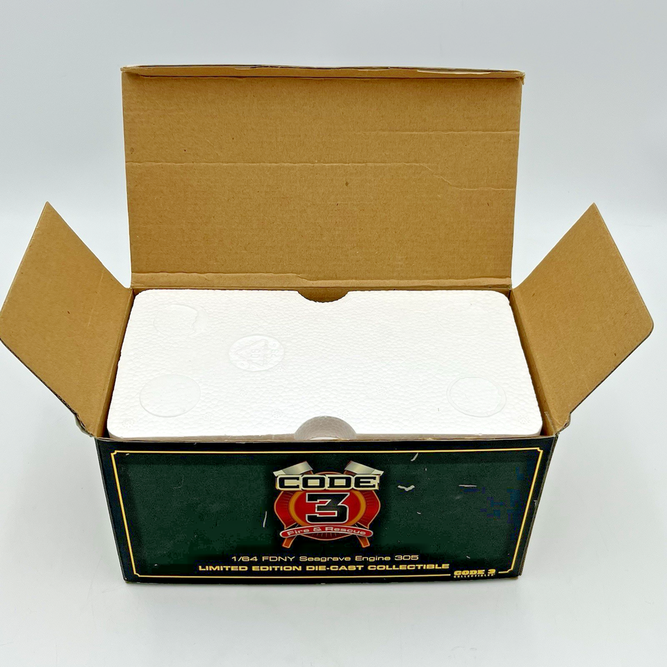 FDNY CODE 3 COLLECTIBLES 1/64 LIMITED EDITION SEAGRAVE NEW IN BOX w ...