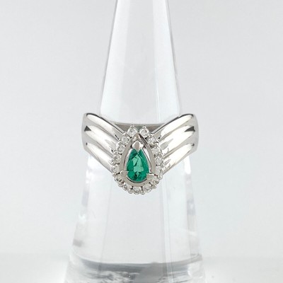 emerald design ring Platinum ring melee diamond Ring Pt900 Emerald ...