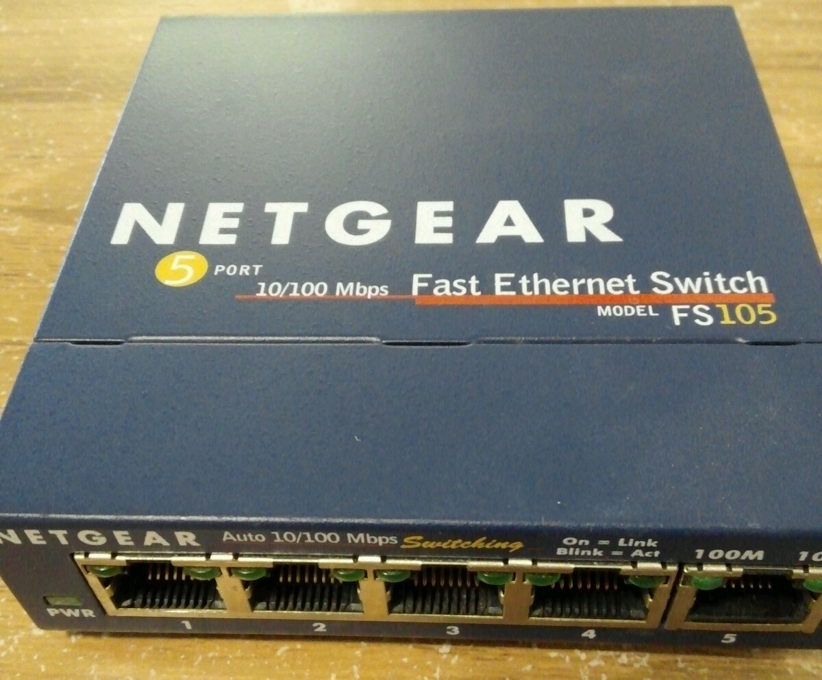NETGEAR ProSAFE FS105NA 5-Port Fast Ethernet Switch (FS105NA) 5 Port ...