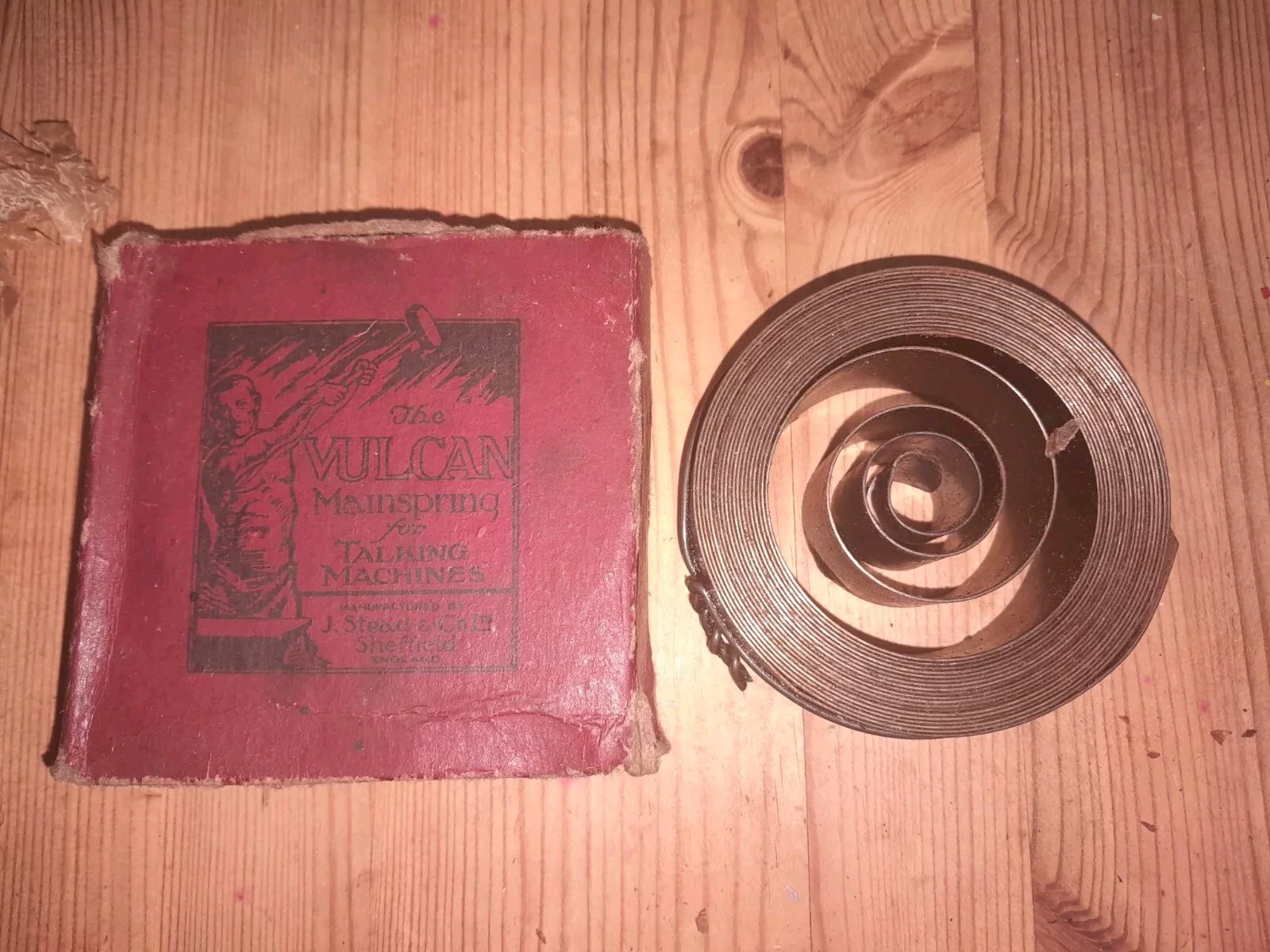 Vulcan Gramophone Main Spring *RARE* - No 555 - Pear Shape End | eBay UK