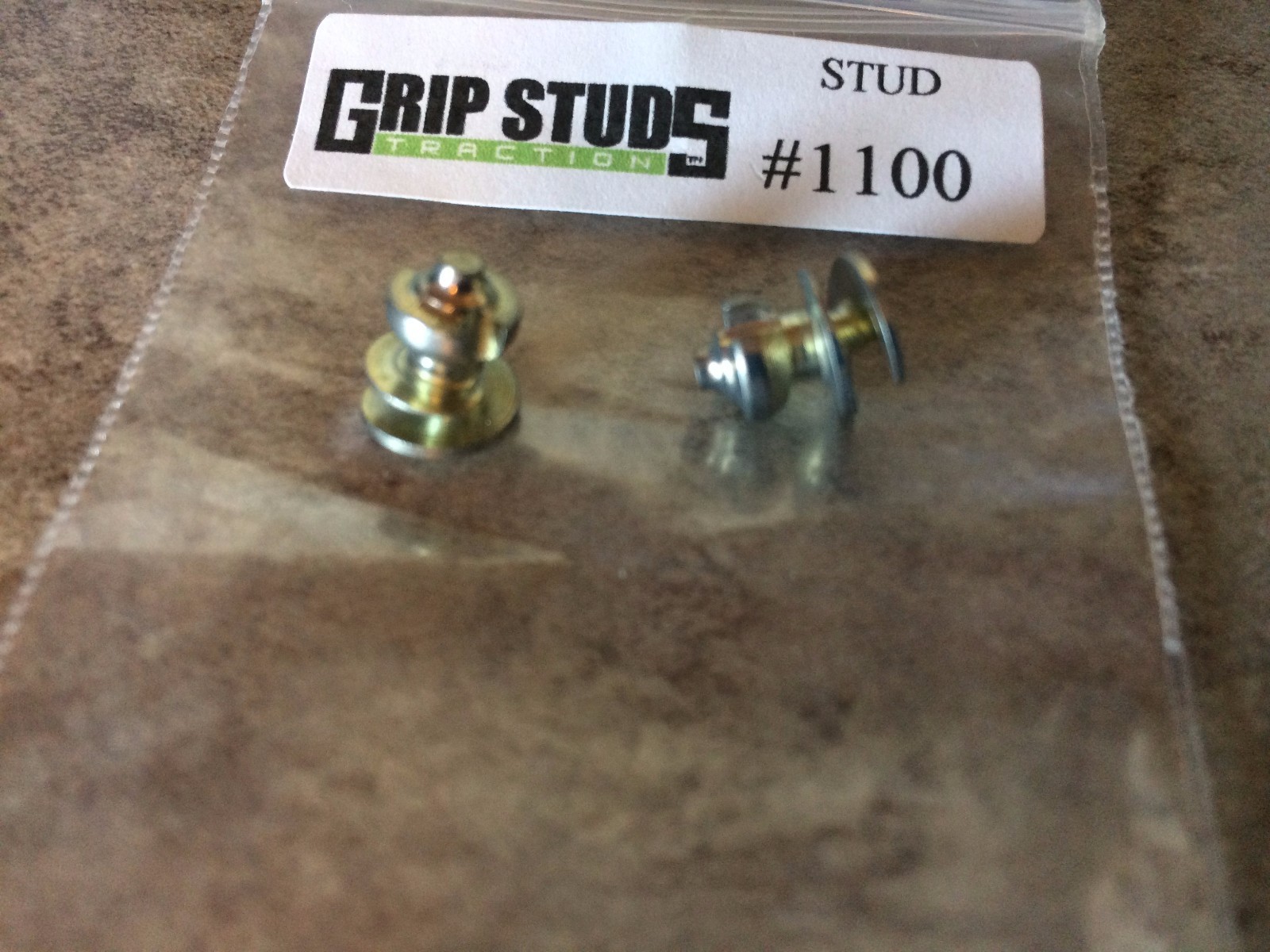 Off Road Truck 4x4 Tire Studs Traction Dirt Mud & Ice #1100 Grip Studs ...
