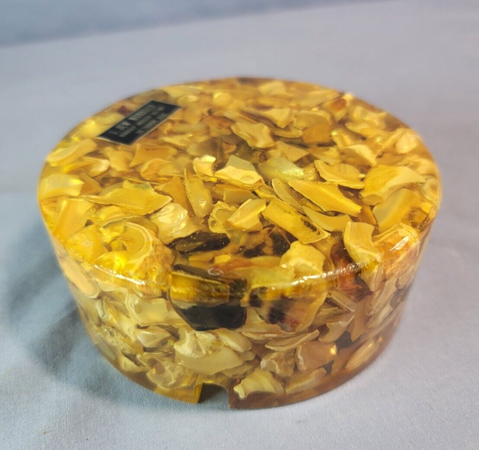 Shell Flakes w/Mother of Pearl Ashtray Handmade UNIQUE Cigarette ...