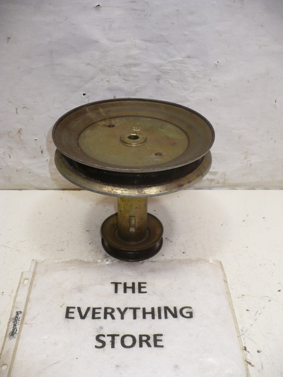 JOHN DEERE L111 TRACTOR ENGINE PULLEY #GY20140 IN USED CONDITION FREE ...