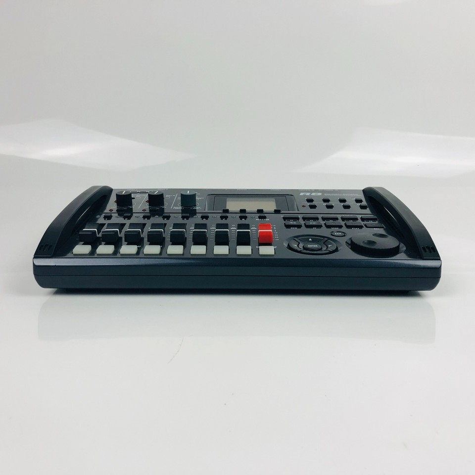 Zoom R8 Multitrack Digital Recorder 8-track MTR Sampler Working Order ...