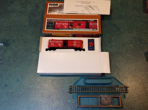 Vintage Tyco #930 Freight Unloading Box Car Set HO Comes With Original ...