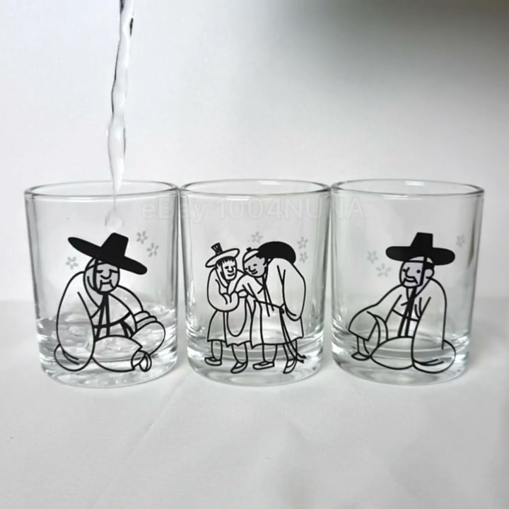 Drunken Seonbi Guy Color Changing Cup SET Soju Sake Alcohol Shot Glass ...