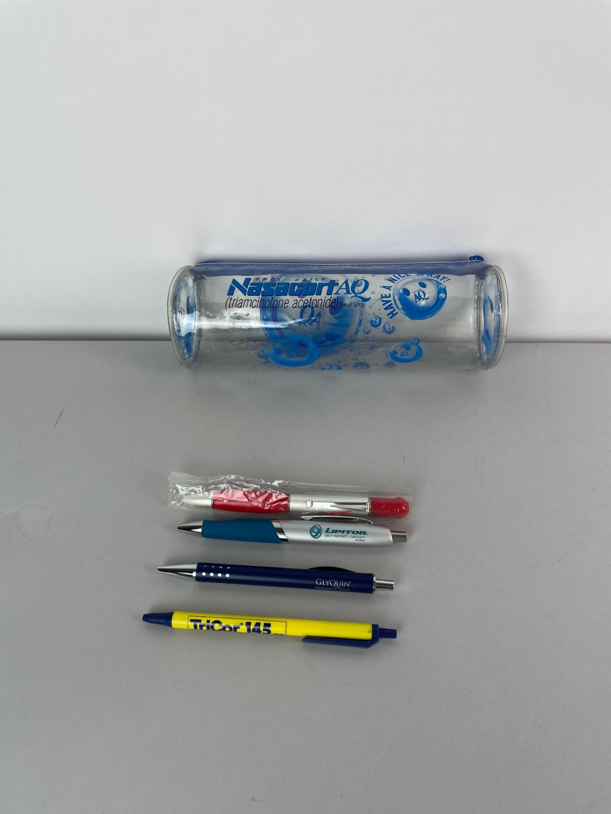Vintage Pharmaceutical Drug Rep Pen Lot Of FIVE + 4 pens one needs ink ...