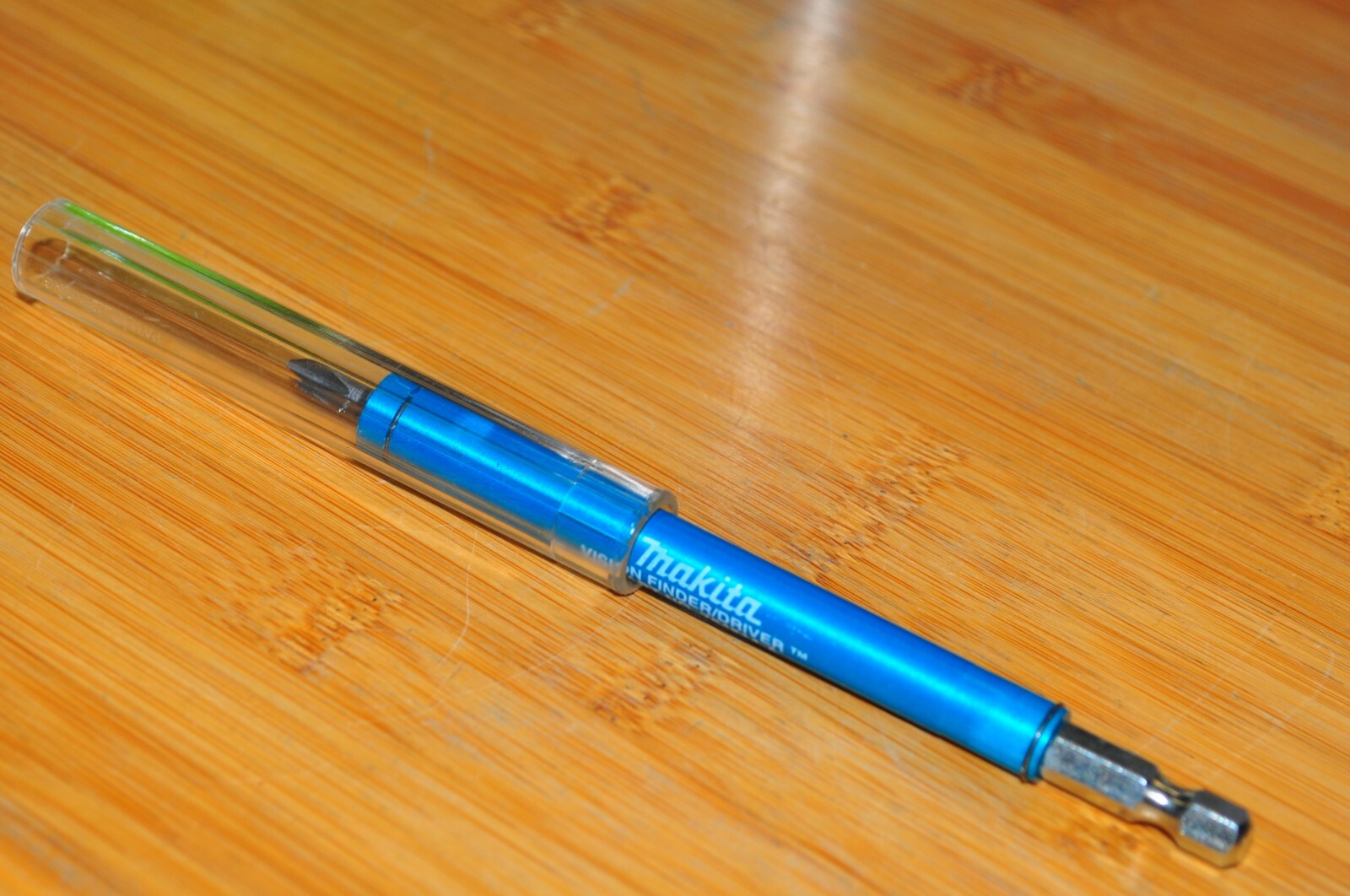 Makita 784814A Contractor Vision Magnetic Finder-Driver Retract Screw ...