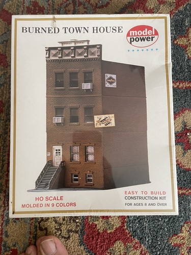Model Power #466 HO Scale BURNED TOWN HOUSE sealed NOS | eBay