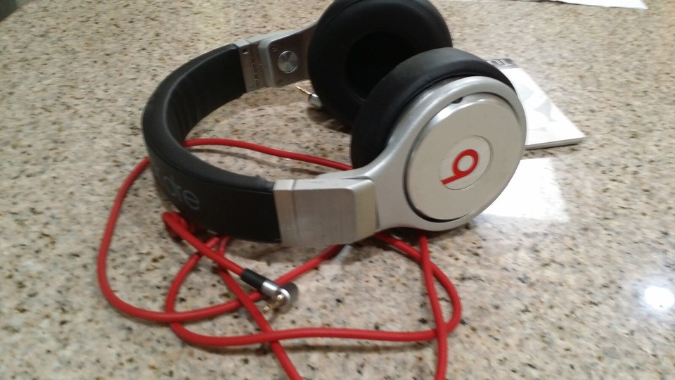 Monster Beats by Dr. Dre Pro Beats Over the Ear Headphones Silver Black ...
