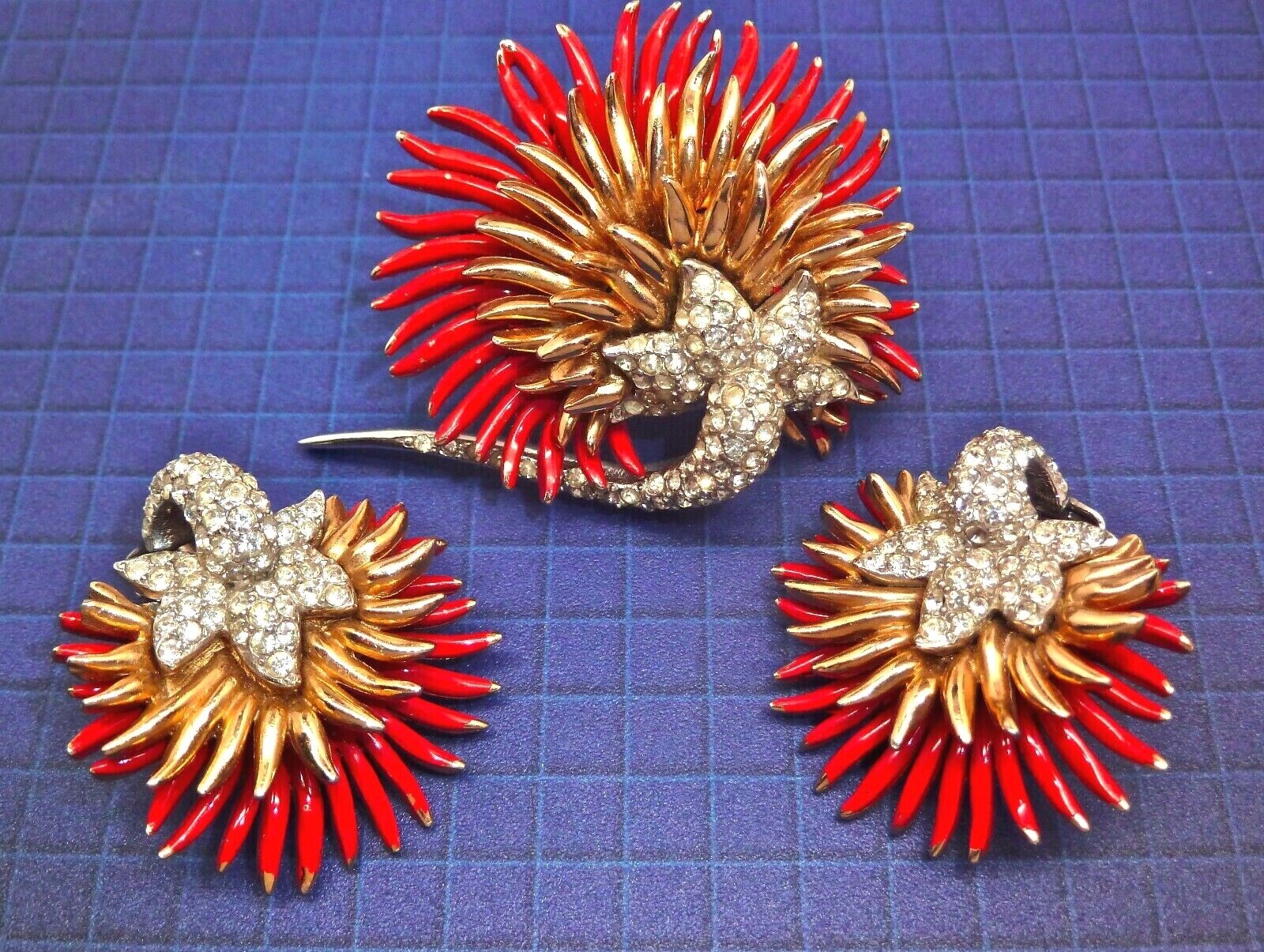 Rare Sculptural Vintage Boucher Rhinestone Enamel Brooch Clip Earrings ...