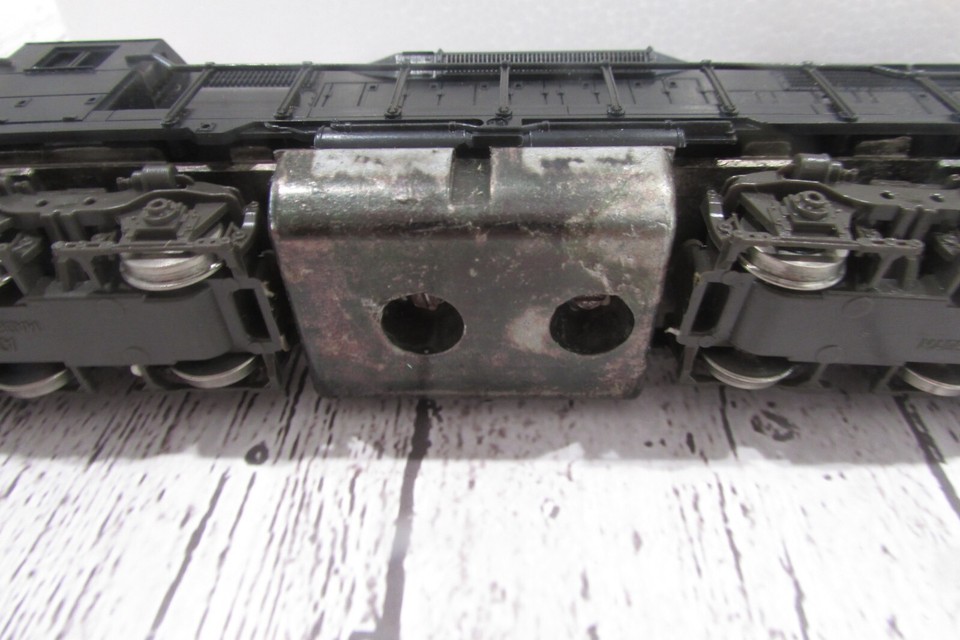 Ho Scale Atlas 7015 SD35 Diesel Locomotive Undecorated Lot#3287 | eBay