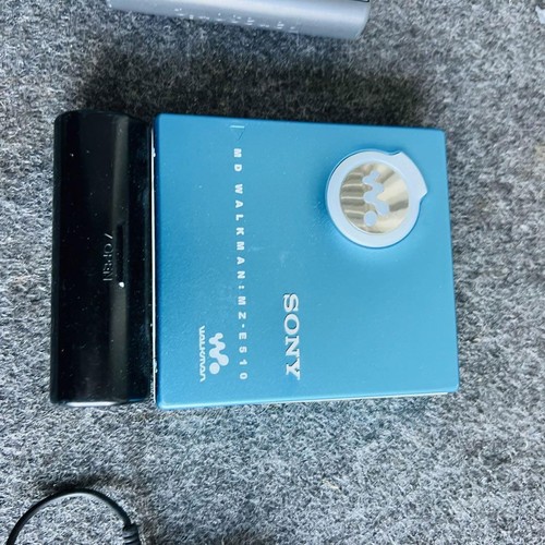 Sony Walkman Series 14-Piece Portable MD Player Set Merchandise Poor ...