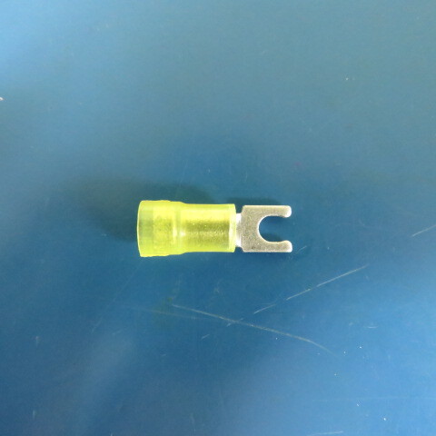 PANDUIT PNF10-8SLF-L Qty of 50 per Lot Yellow 8 Stud Spade Terminal ...