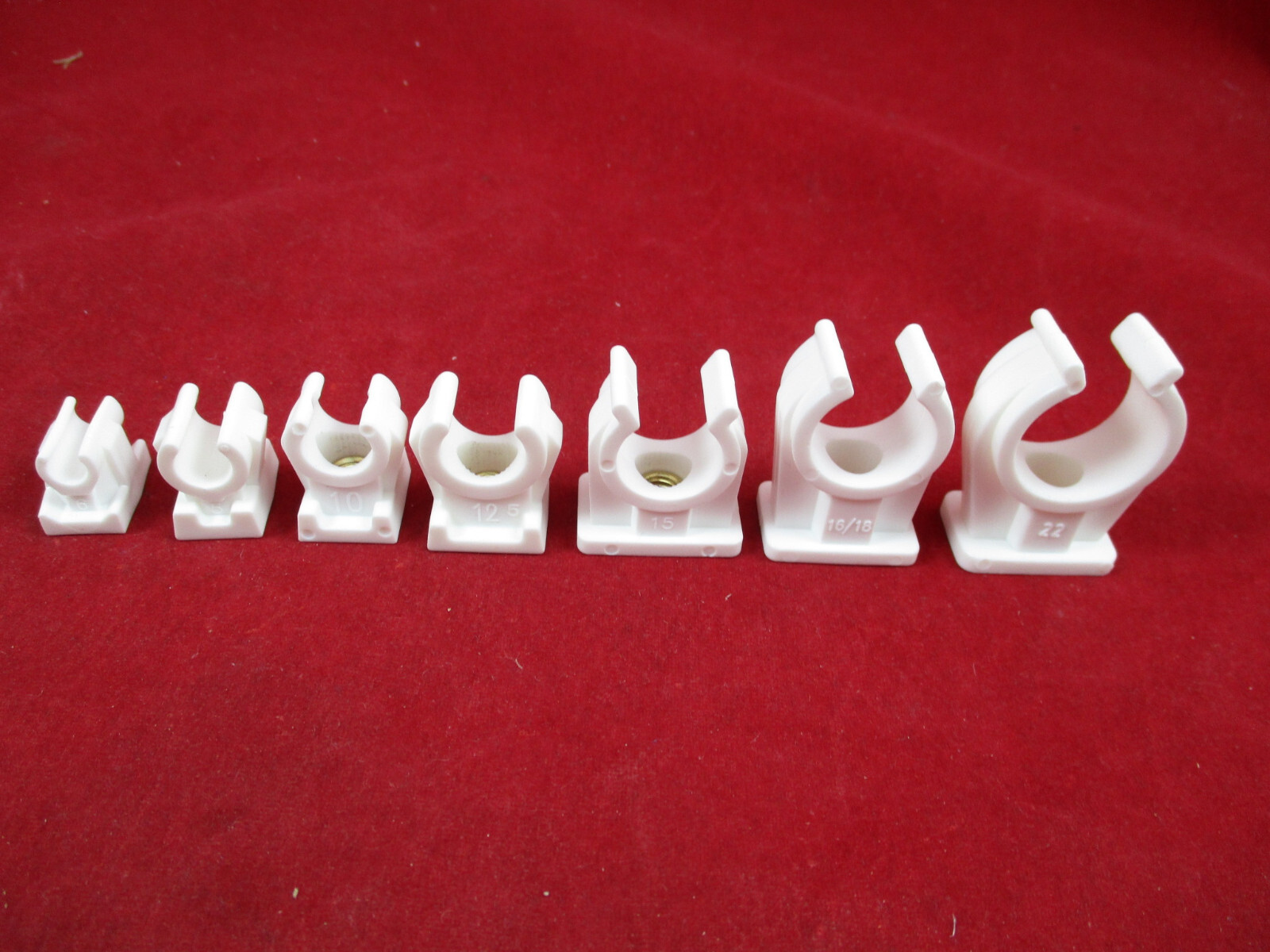 Clips 10 x 6, 8, 10, 12, 15, 18 22 mm Rohrclip Kupferrohr Rohr ...