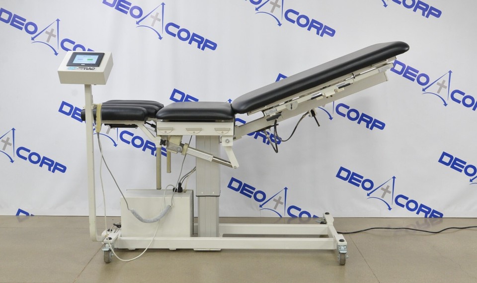 Chattanooga 3D-Active Trac 8042 Chiropractic Traction Exam Table W ...