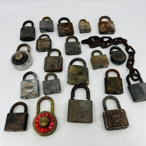 Huge Collection of 20 Antique Padlocks Locks Master Yale Slaymaker No ...