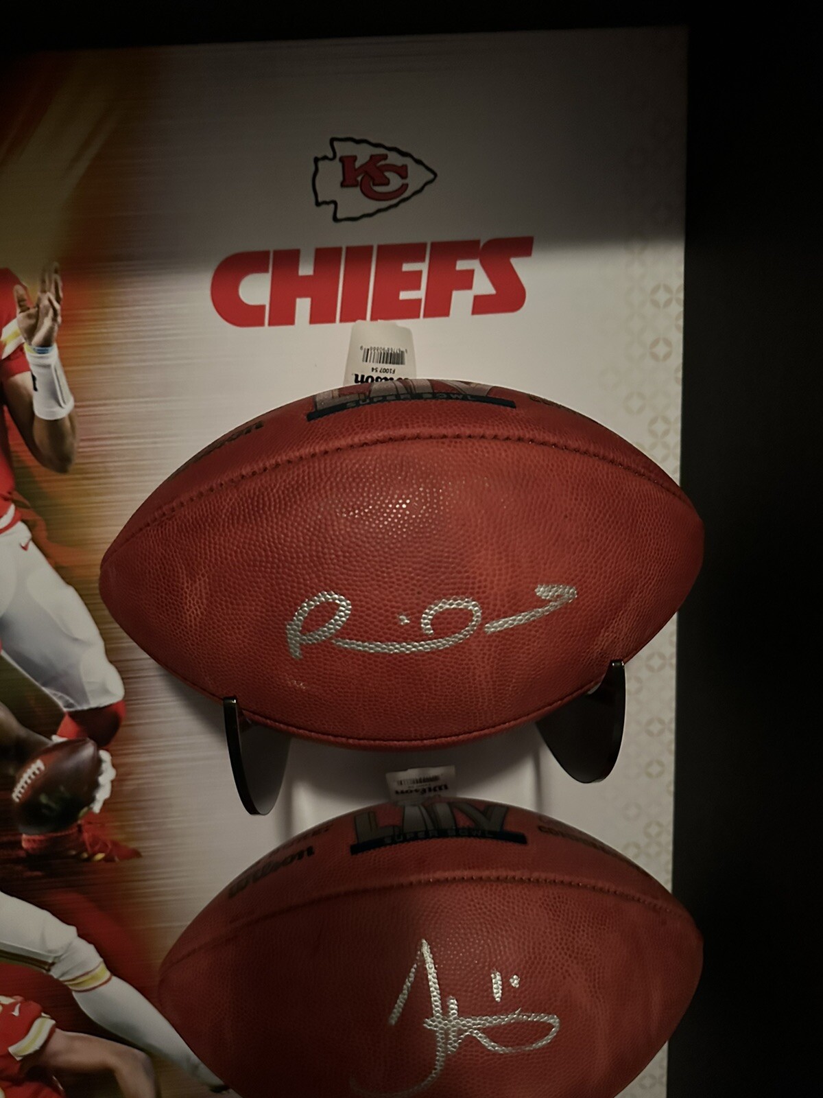 Kansas City Chiefs Superbowl LIV Shadowbox Signed Footballs | eBay
