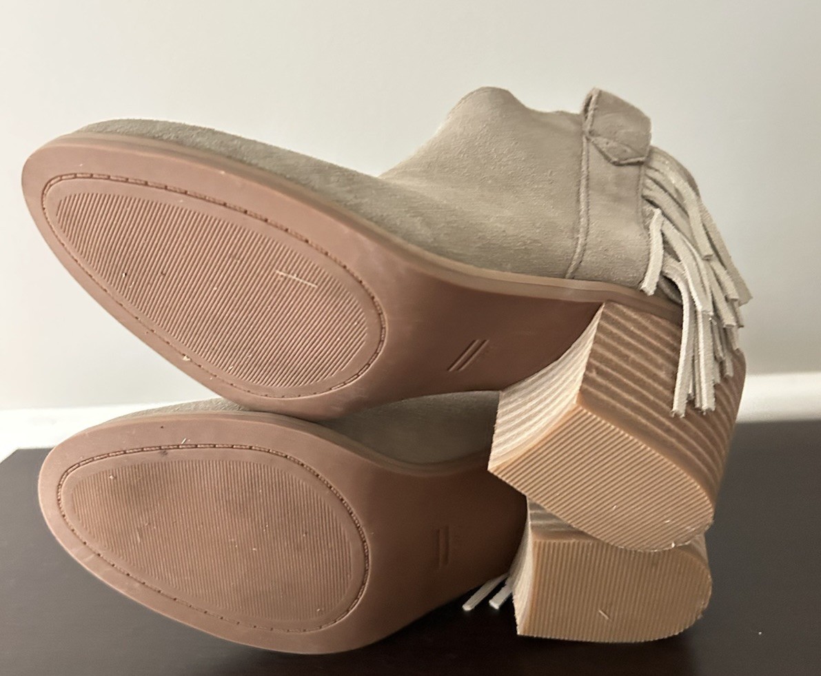 TOMS LUNATA FRINGE WESTERN HEEL ANKLE BOOTIES BOOTS SANDSTONE SUEDE ...