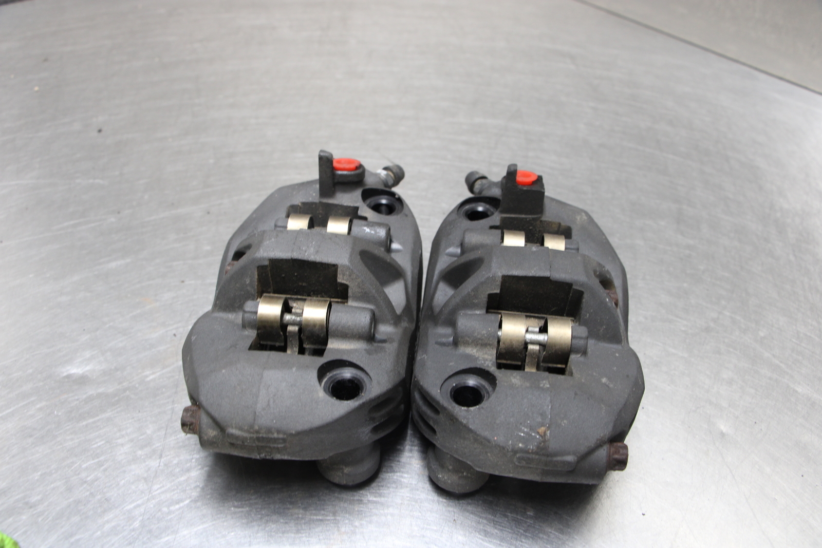 09-12 Kawasaki ZX6R ZX6 Front Wheel Brake Calipers Set | eBay