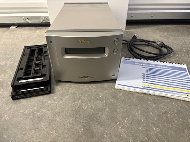 Nikon Super CoolScan LS- 9000 ED Negative & Slide Scanner – Clean ...